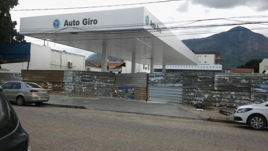 Vereadores aprovam postos de gasolina mais perto de escolas